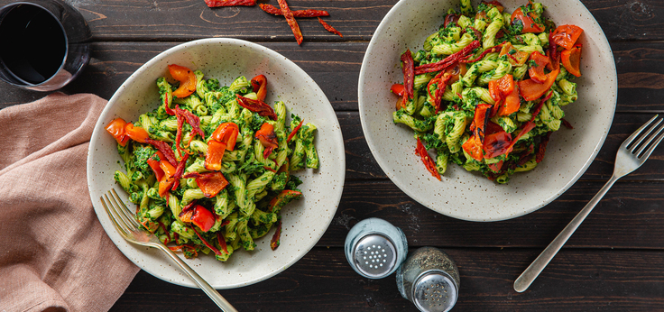 Garlicky Kale Mac n’ Cheese | Plant-Based Recipes